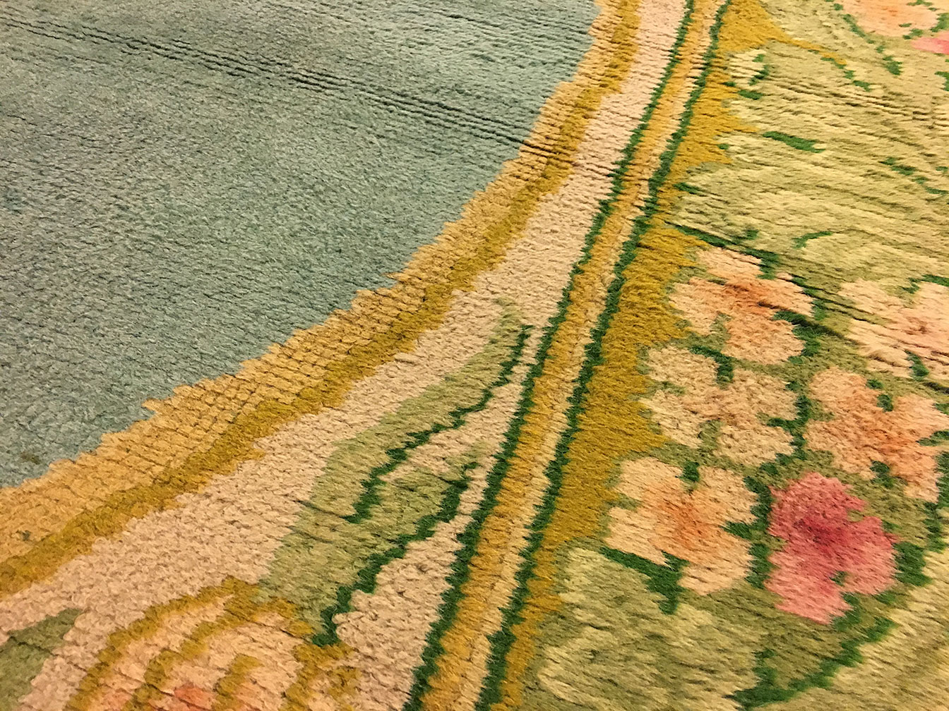 Bazar Oriental Rugs - Metropolitancarpet.com: Antique Donegal Carpet 12 ...